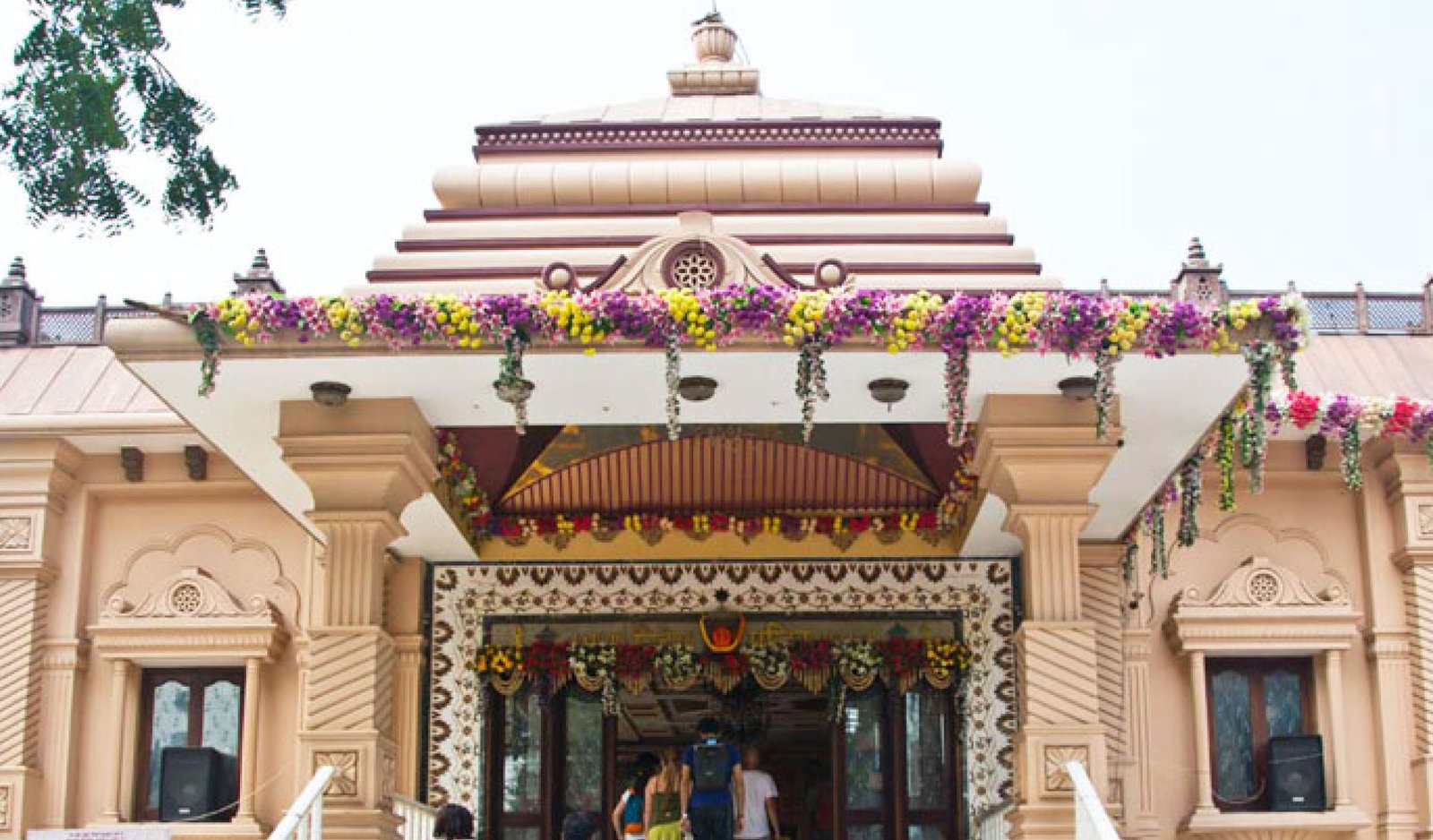 Tridev Temple Varanasi – Temple of Trinity & Travel Guide - TravelBaits